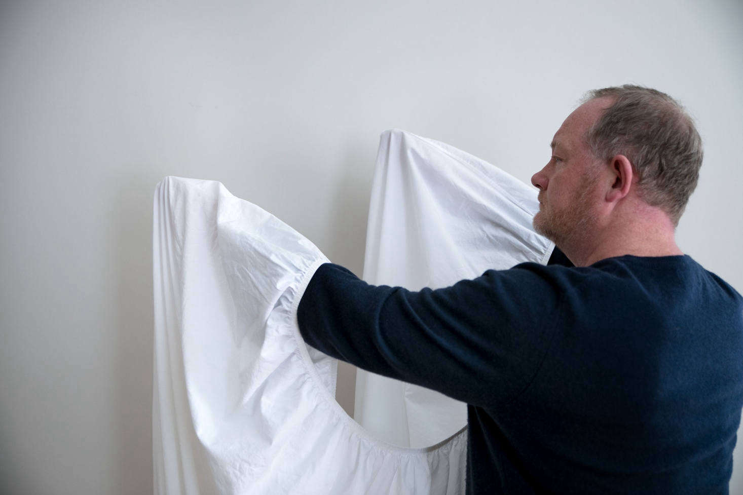 Expert Advice How To Fold A Fitted Sheet Step By Step Remodelista